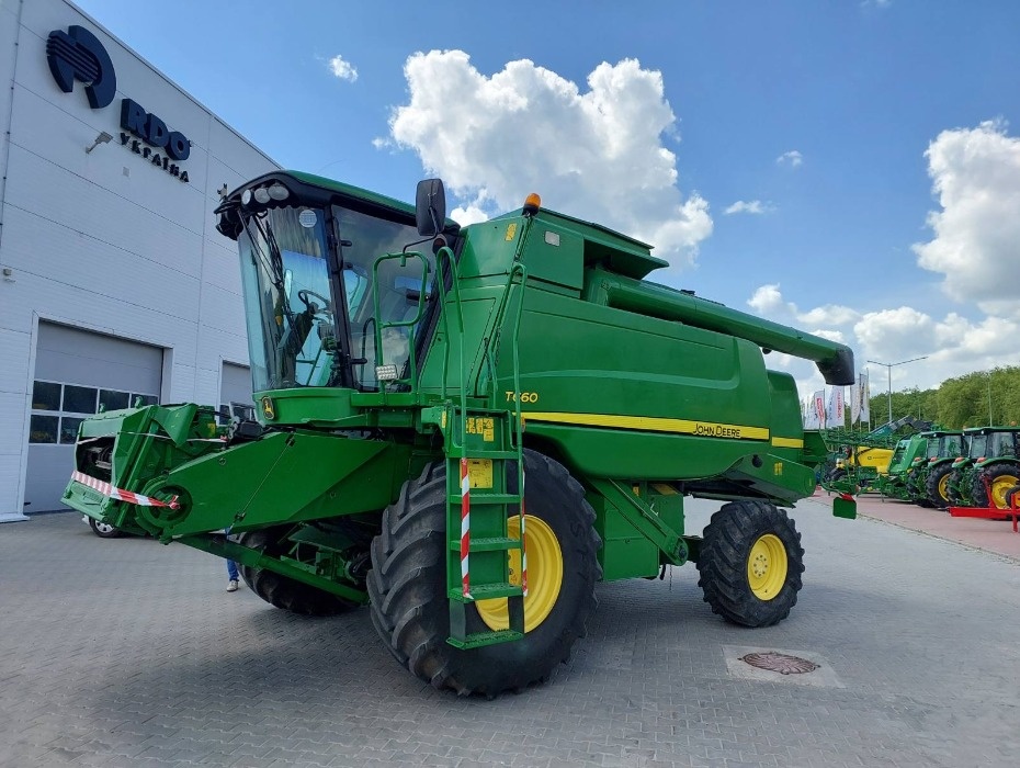 Купити колісний трактор John Deere 9630 у Київська область