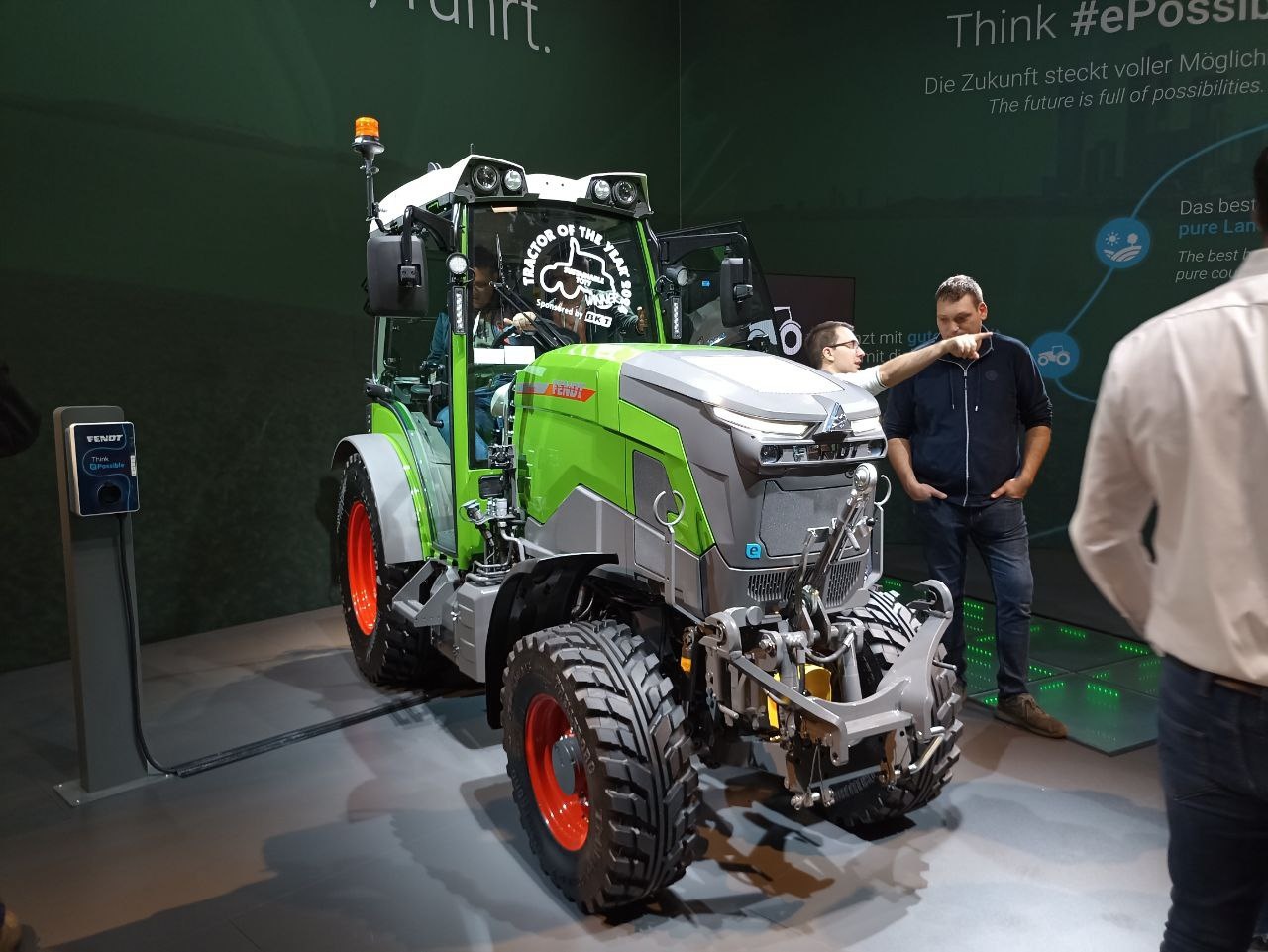 Електротрактор Fendt e107 V Vario отримав нагороду Найстійкішого трактора 2024 на Agritechnica ...