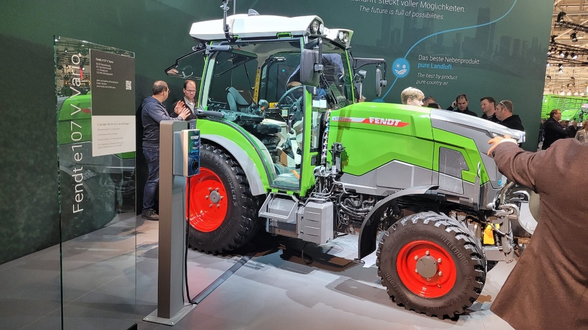 Оголошено переможців конкурсу Tractor Of The Year 2024: Claas отримав головну нагороду — Біржа ...